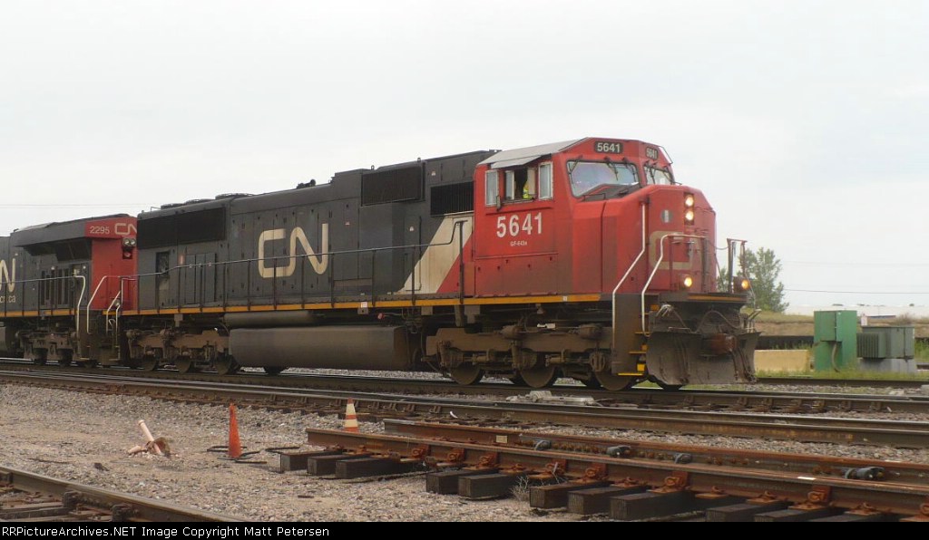 CN 5641